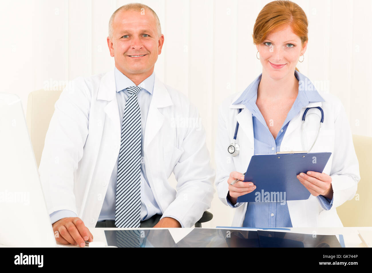 doctor physician medic Stock Photo - Alamy