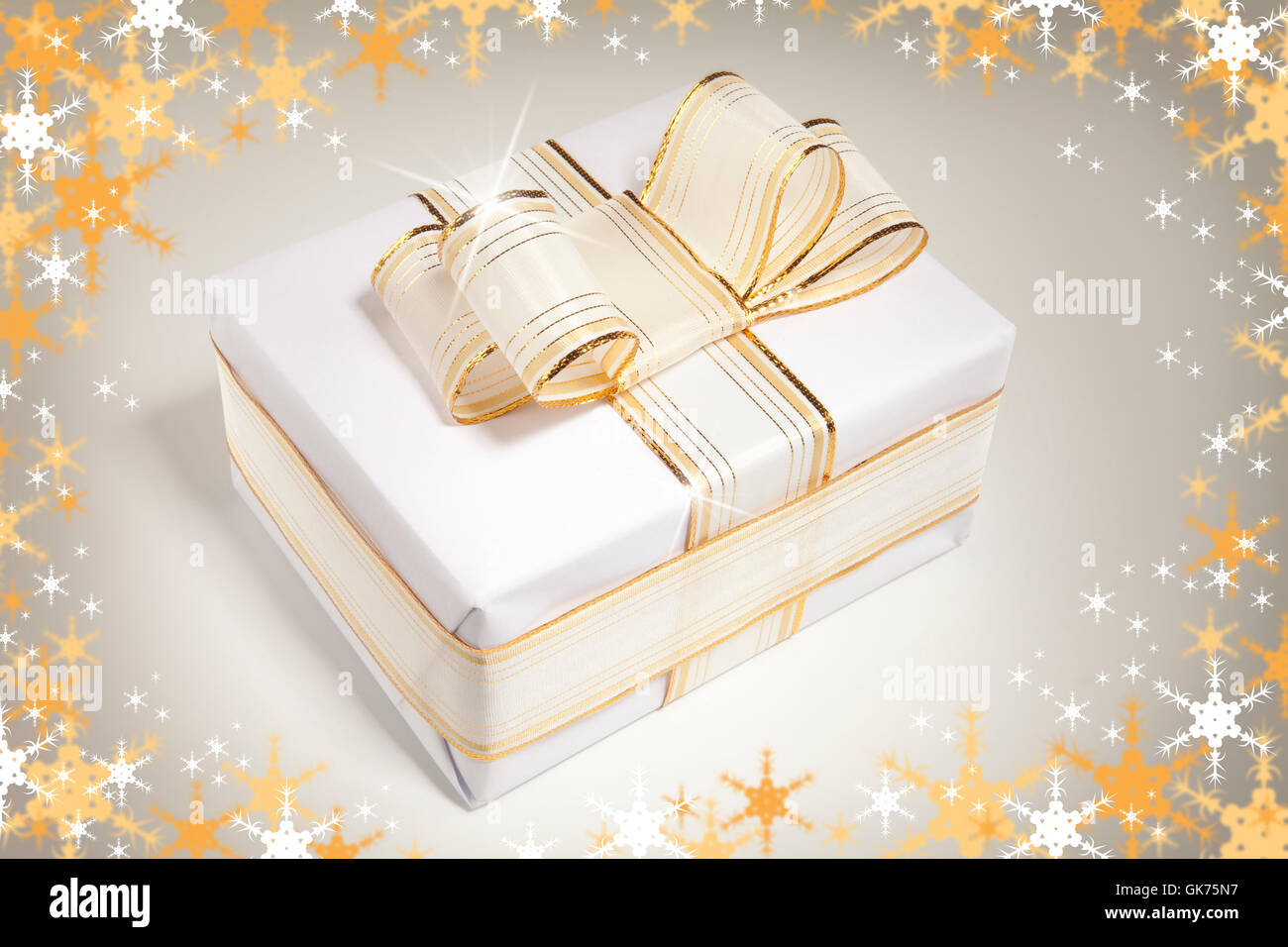 Package box hi-res stock photography and images - Alamy