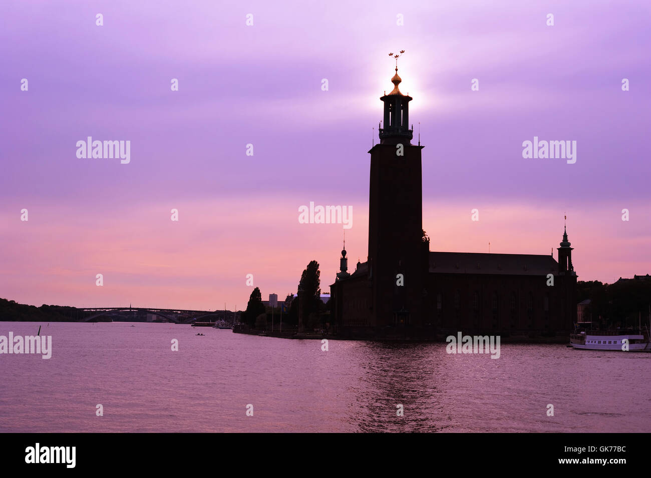 hall house building Stock Photo - Alamy