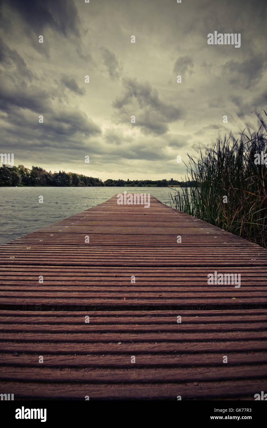 Pier bridge lake hi-res stock photography and images - Alamy