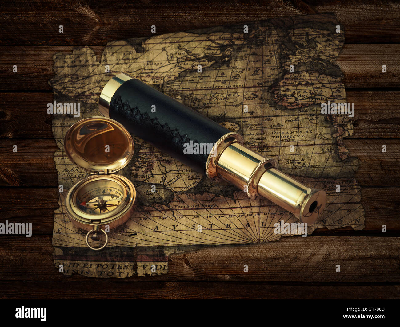 vintage telescope retro Stock Photo - Alamy