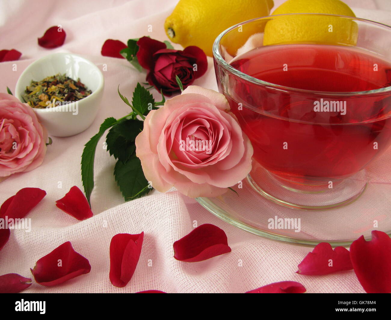 Rose sheets hi-res stock photography and images - Alamy