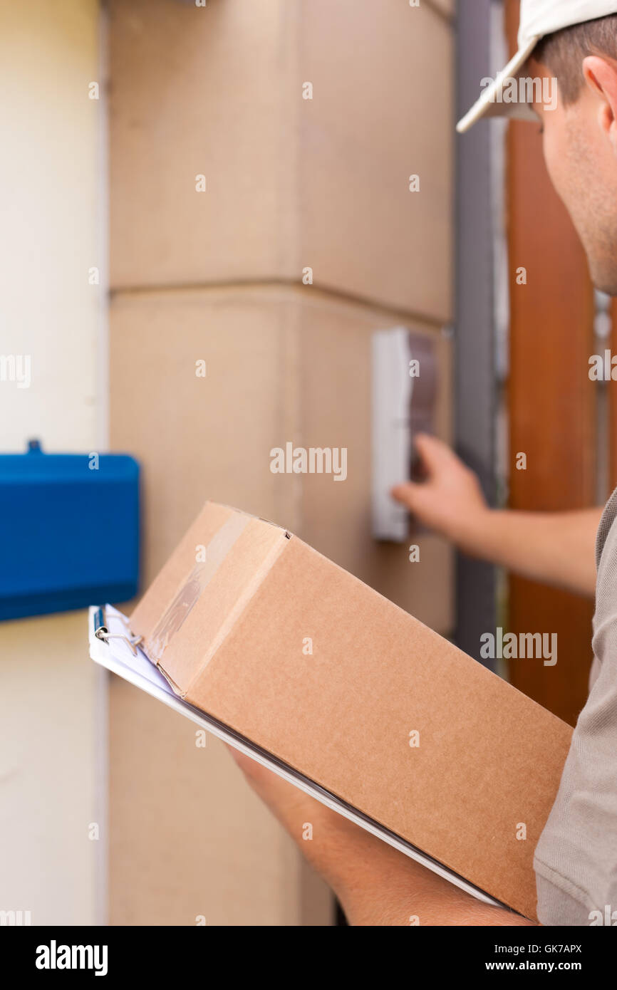 parcel delivery mail Stock Photo - Alamy