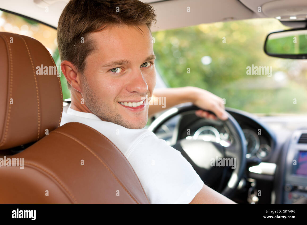 School bus driver hi-res stock photography and images - Alamy
