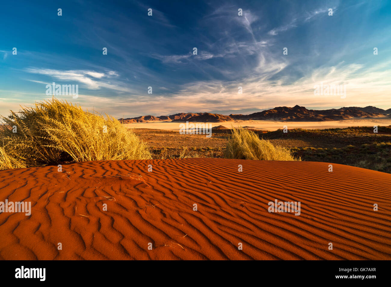 hill mountains desert Stock Photo - Alamy