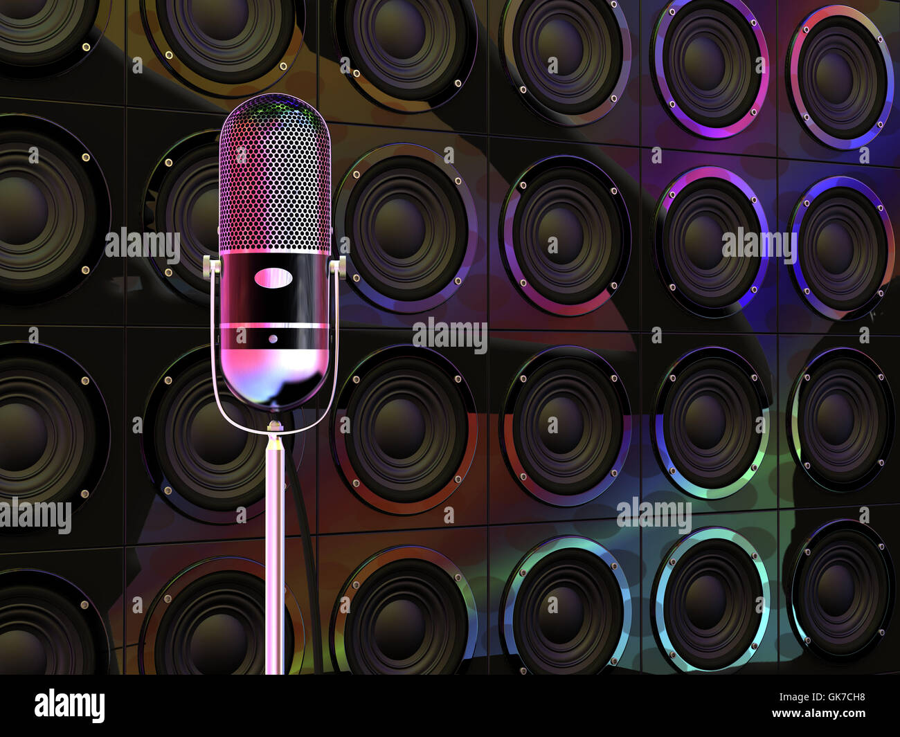 Silver mic hi-res stock photography and images - Alamy