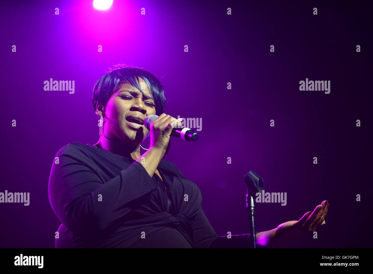 Kelly Price performs during 3rd Annual Mother's Day Experience at James ...