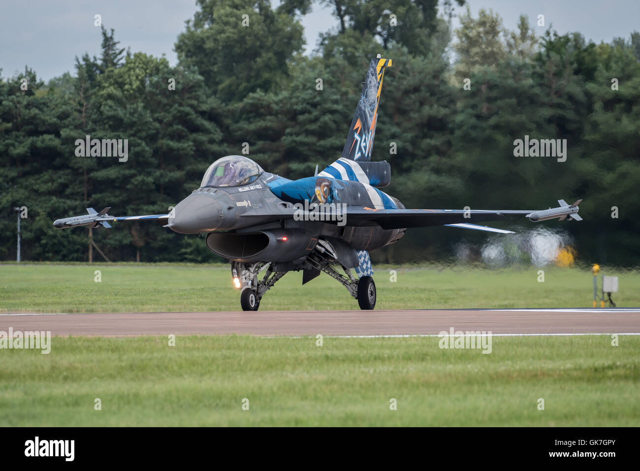 F-16A Fighter aircraft Stock Photo - Alamy