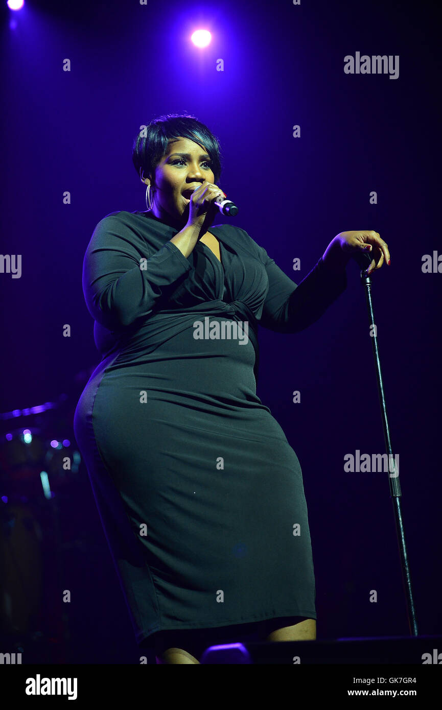 Kelly Price performs during 3rd Annual Mother's Day Experience at James ...