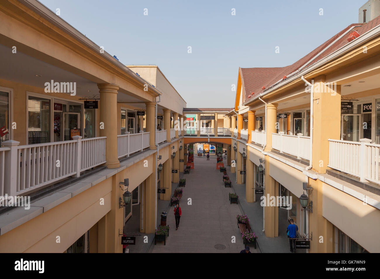 Beijing scitech premium outlet mall hi-res stock photography and images ...
