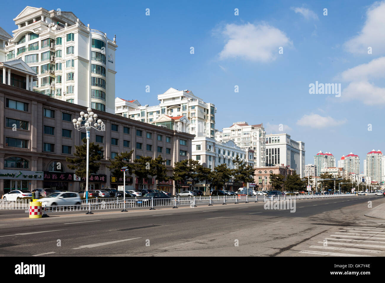 Weihai, Shandong, highway and city Stock Photo - Alamy