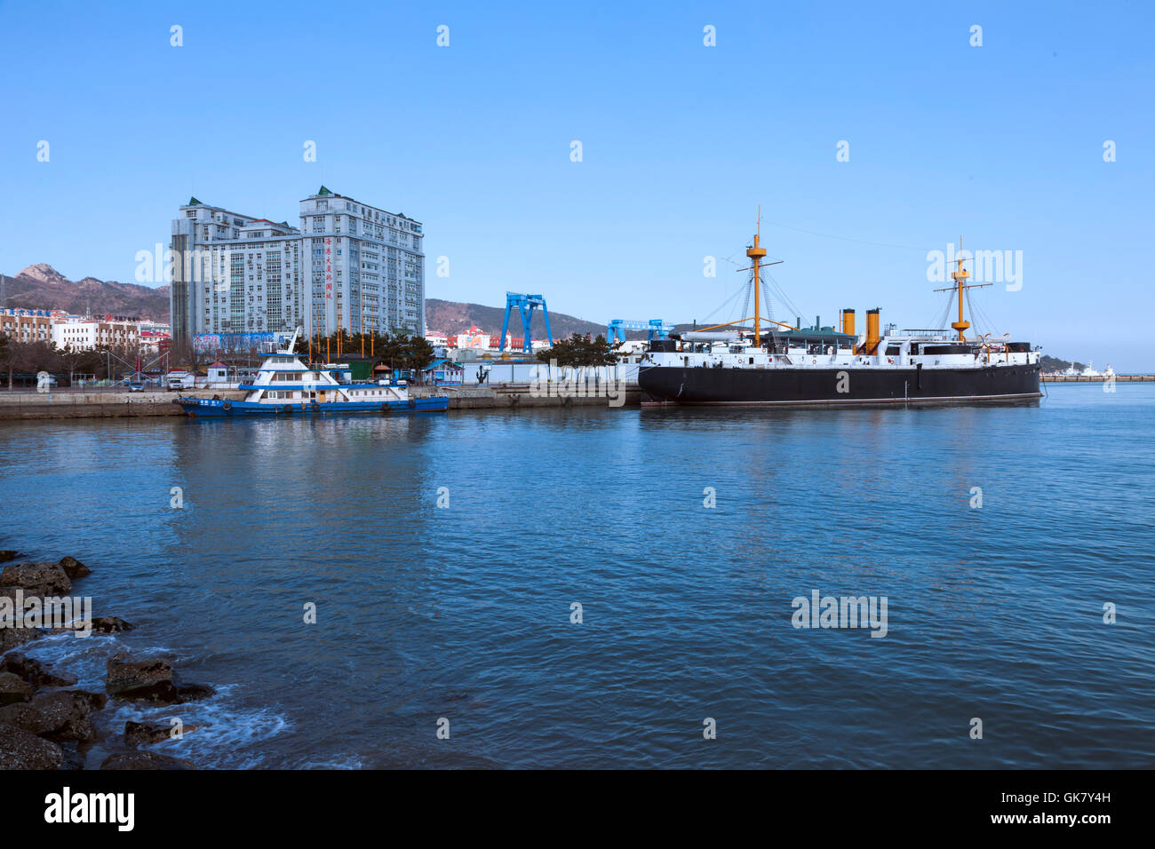 Yantai port hi-res stock photography and images - Alamy