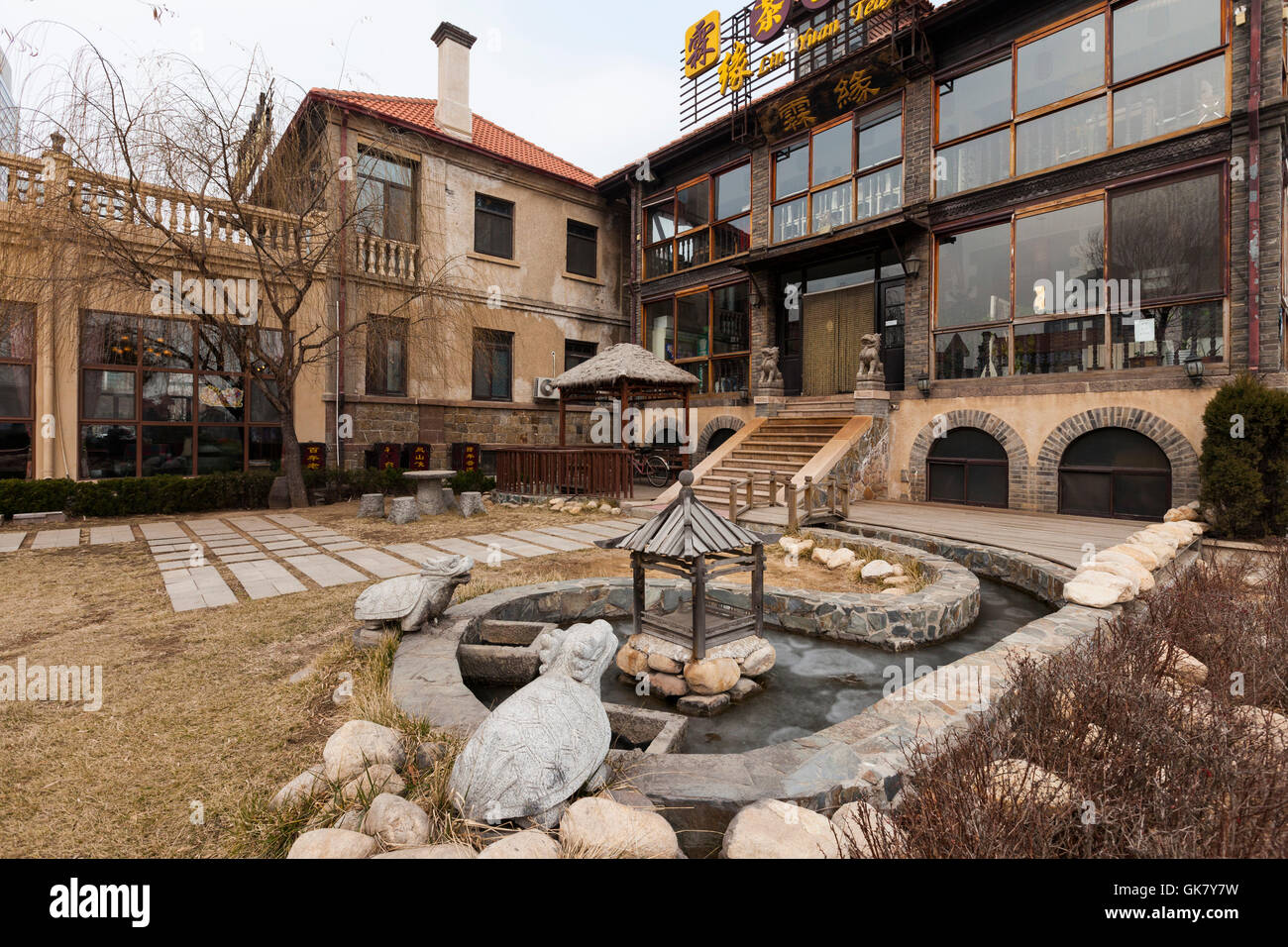 Yantai blue hi-res stock photography and images - Alamy