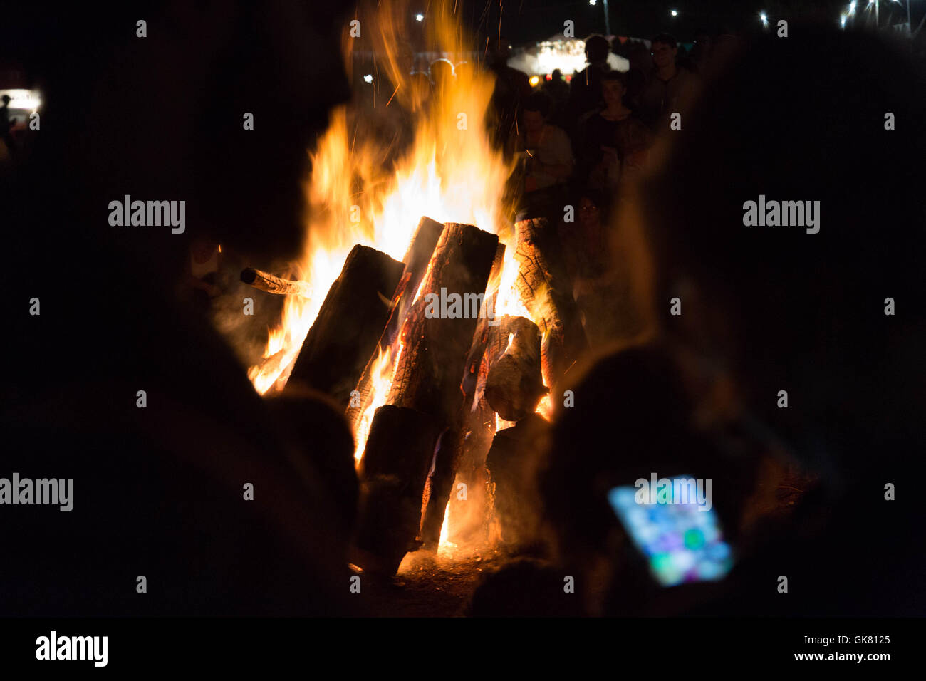 TOGETHERNESS, COMMUNAL FIRE, GREEN MAN FESTIVAL: Action and crowd ...