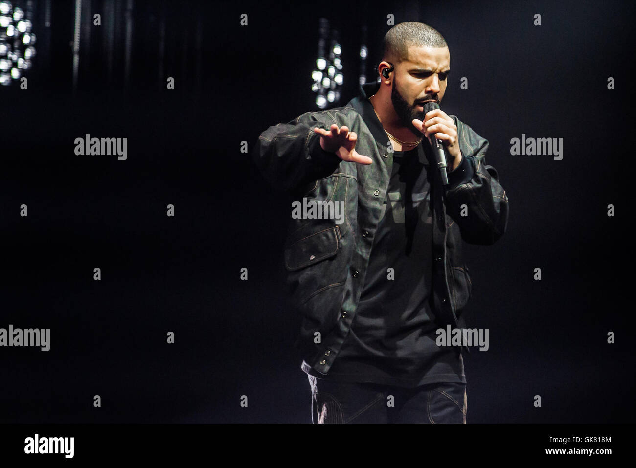 Detroit, Michigan, USA. 16th Aug, 2016. DRAKE performing on the Summer ...