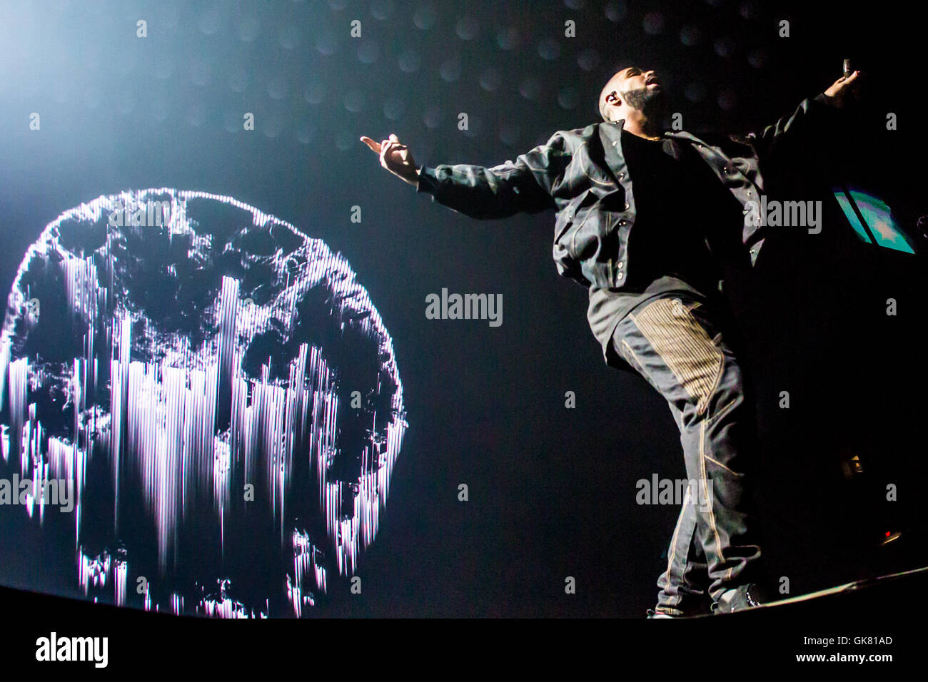 Detroit, Michigan, USA. 16th Aug, 2016. DRAKE performing on the Summer ...