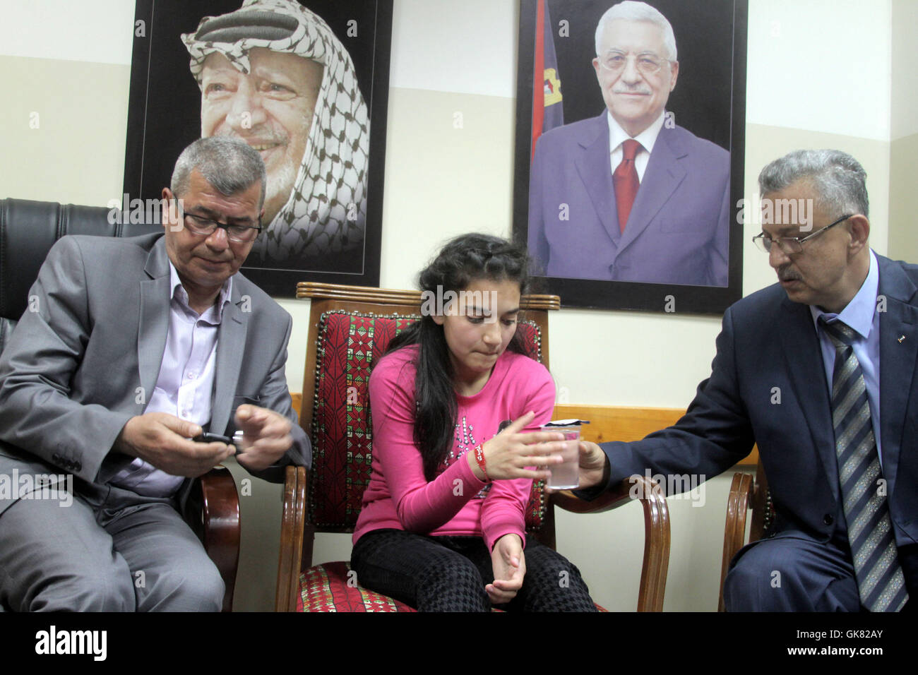 West Bank, Palestine. 18th Aug, 2016. Palestinian Dima al-Wawi, 12, who ...