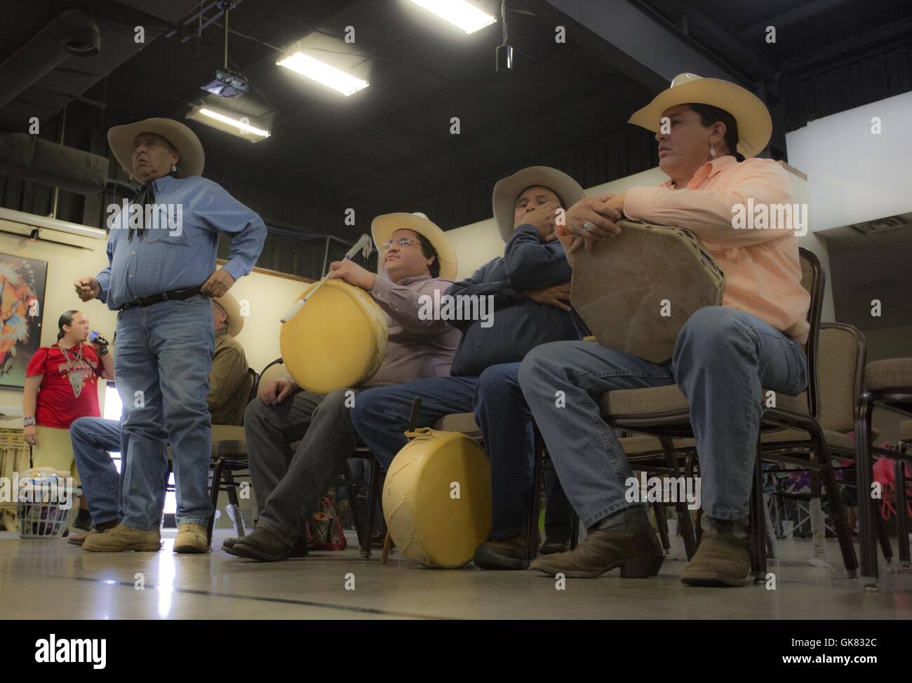 Elgin, Florida, USA. 8th Nov, 2016. A team tries to guess who has the ...