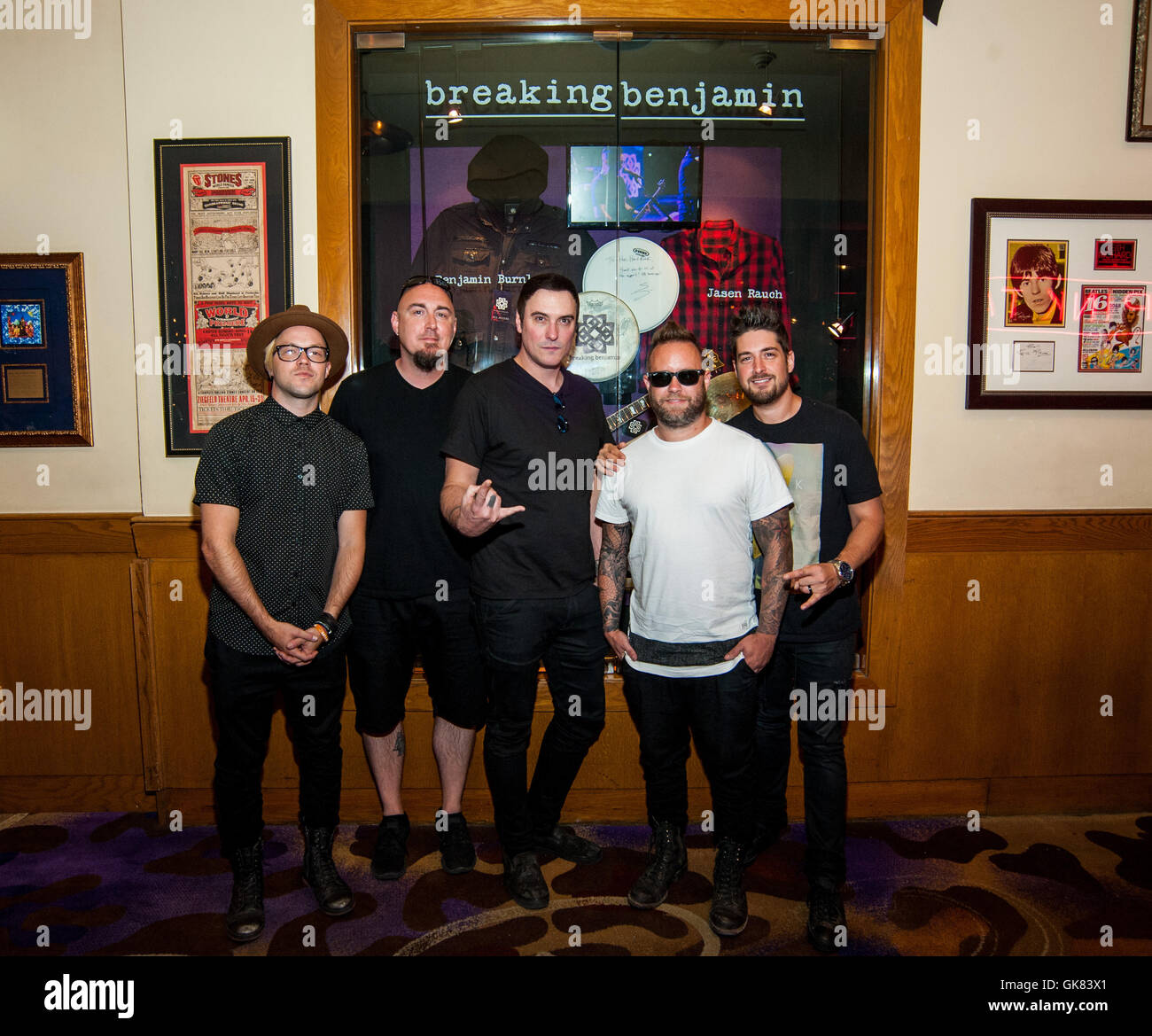 Breaking benjamin hi-res stock photography and images - Alamy