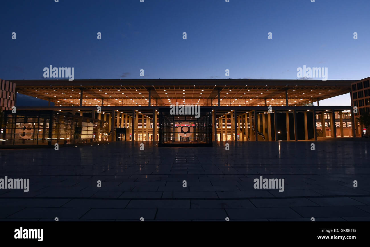 A view of the terminal building of the German capital airport Berlin ...