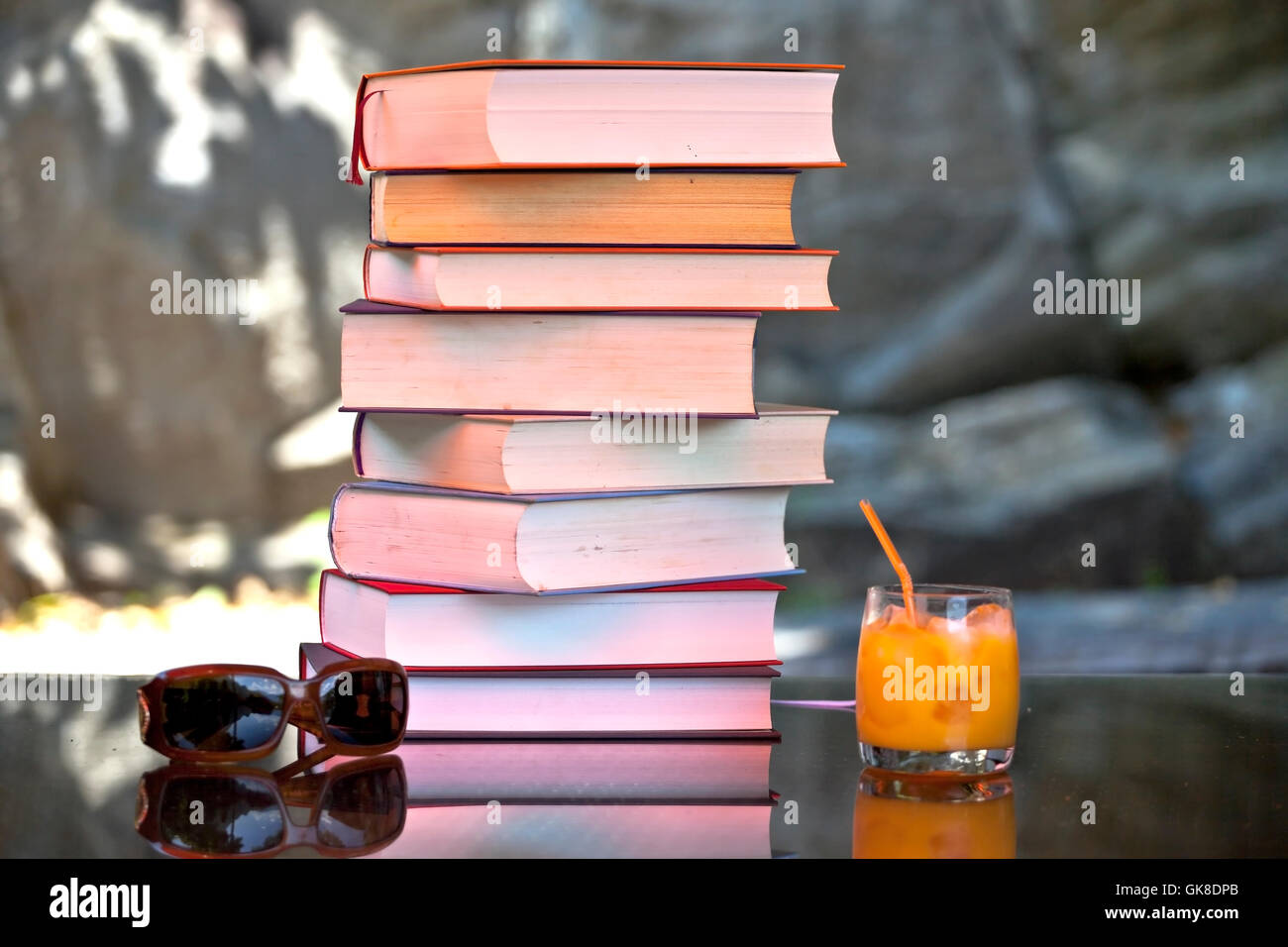 Summer - reading time Stock Photo - Alamy
