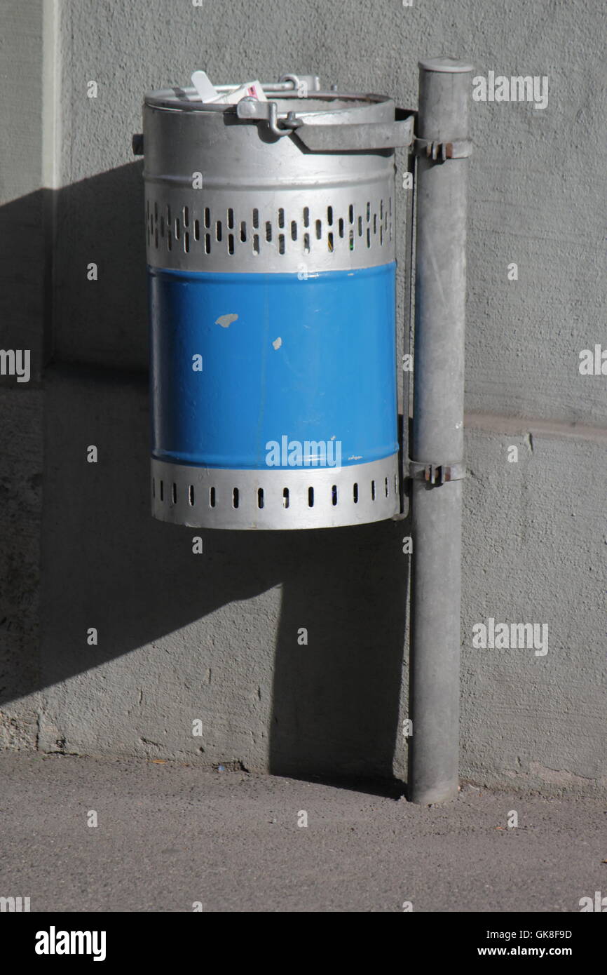 Dustbin in the street Stock Photo - Alamy