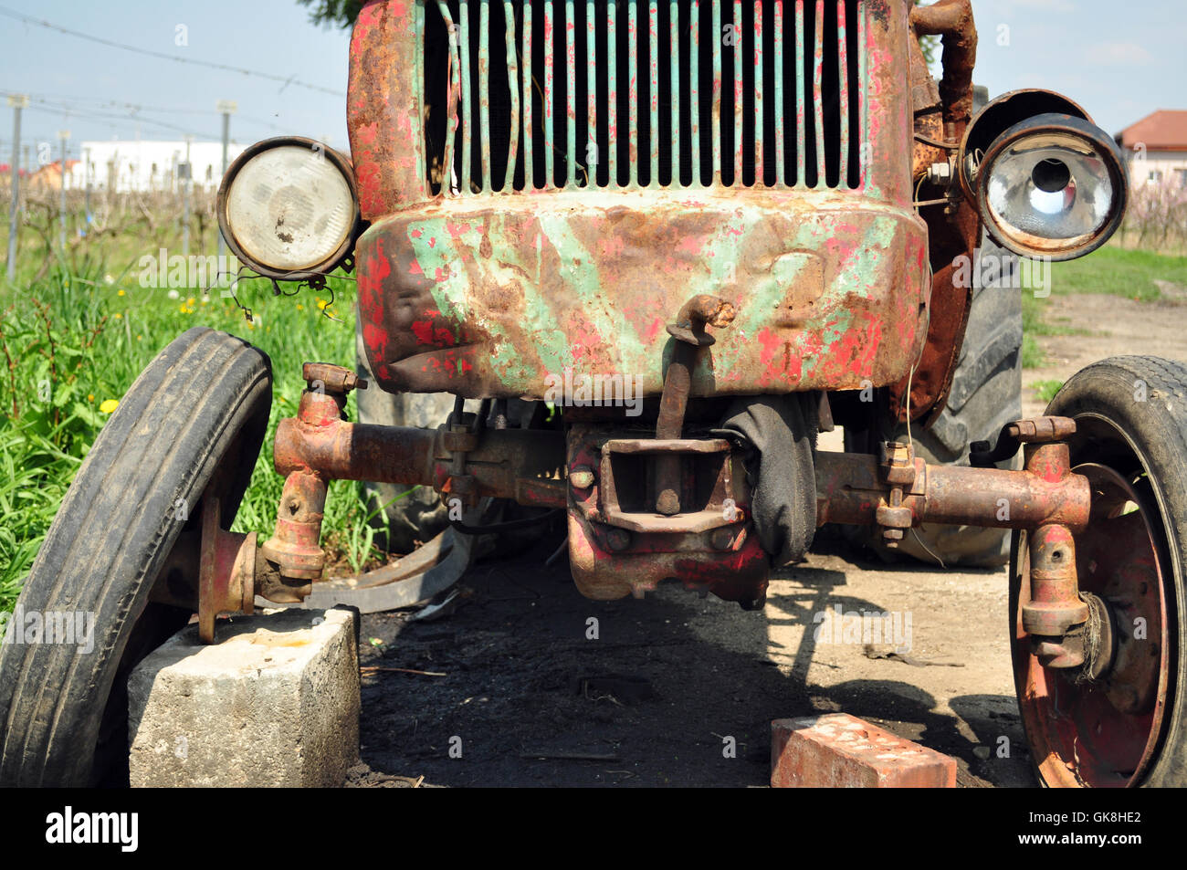 Old tractor radiator hi-res stock photography and images - Alamy