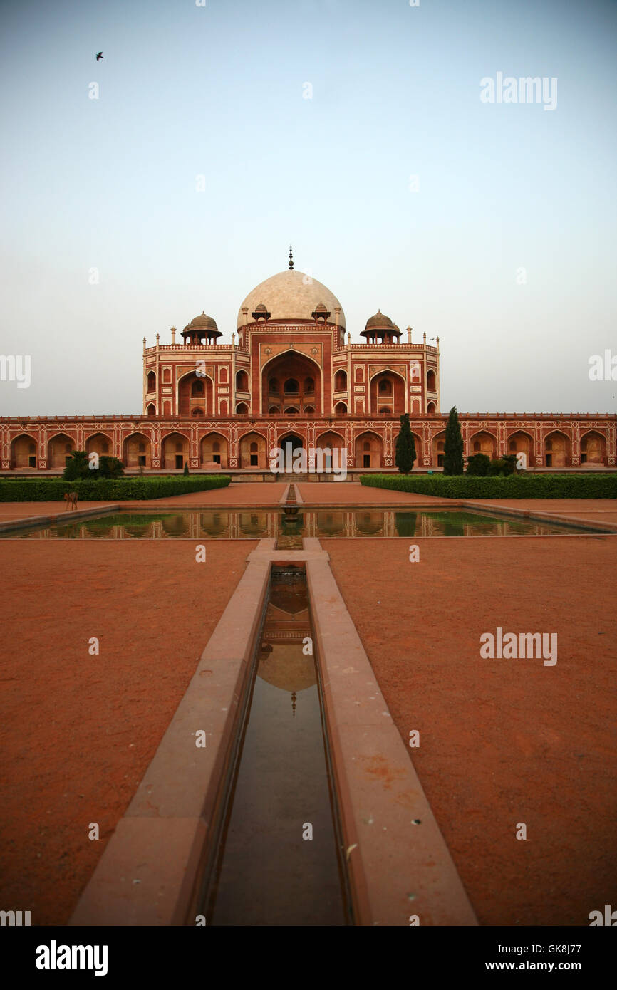 The stone memorial arch hi-res stock photography and images - Alamy