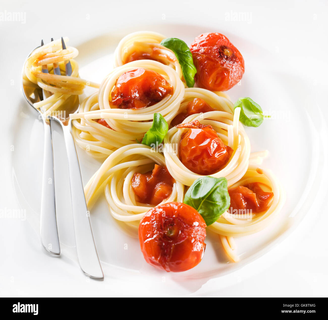 spaghetti basil pasta Stock Photo - Alamy