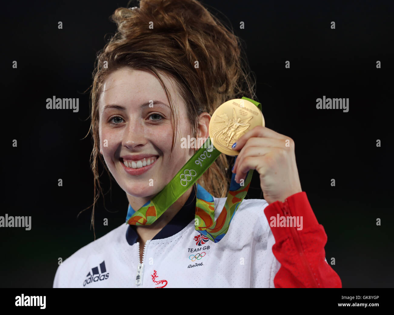 Great Britain's Jade Jones celebrates with her gold medal after beating ...