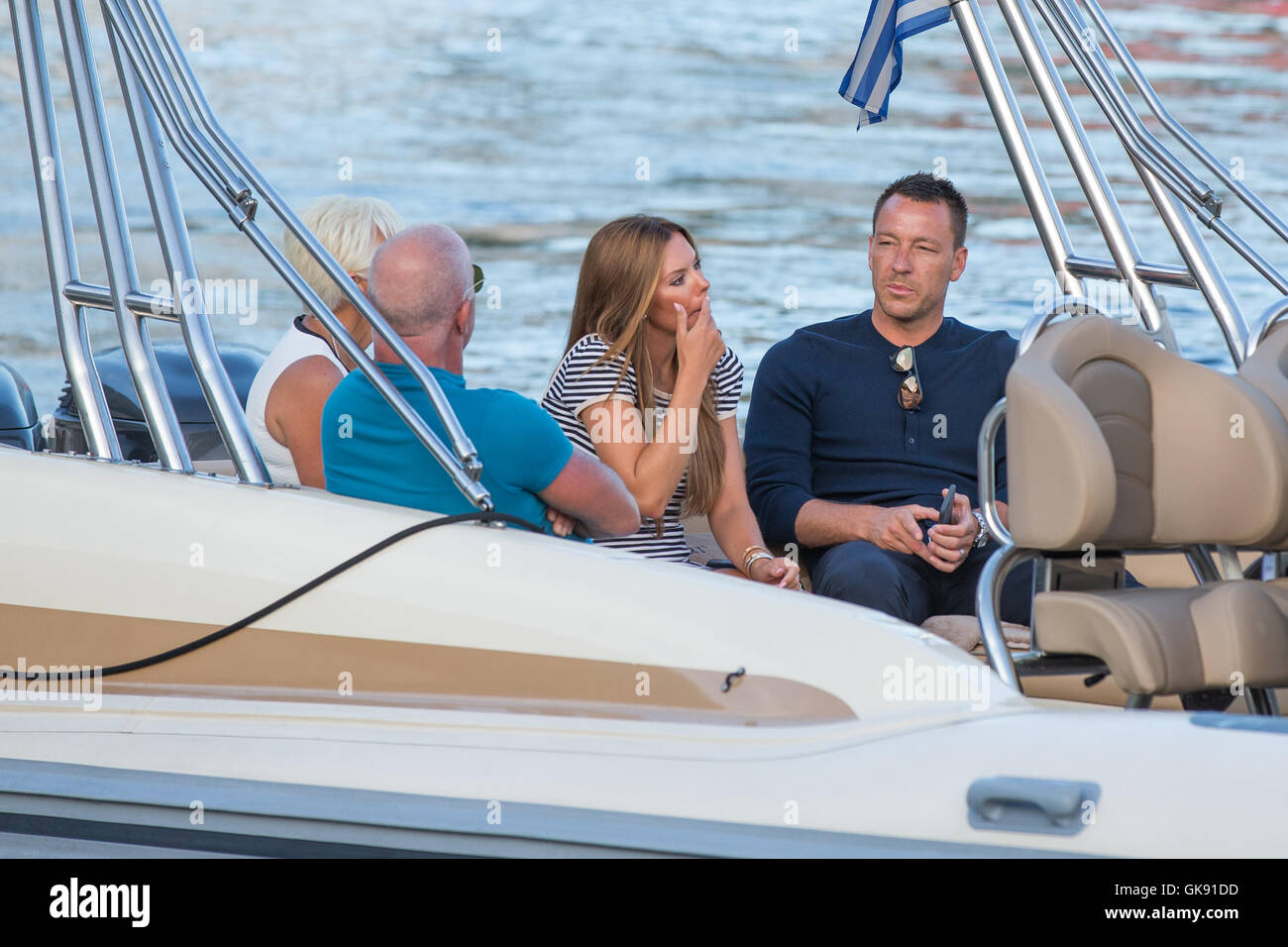 Chelsea footballer John Terry, wife Toni Terry and Terry's parents Alan ...