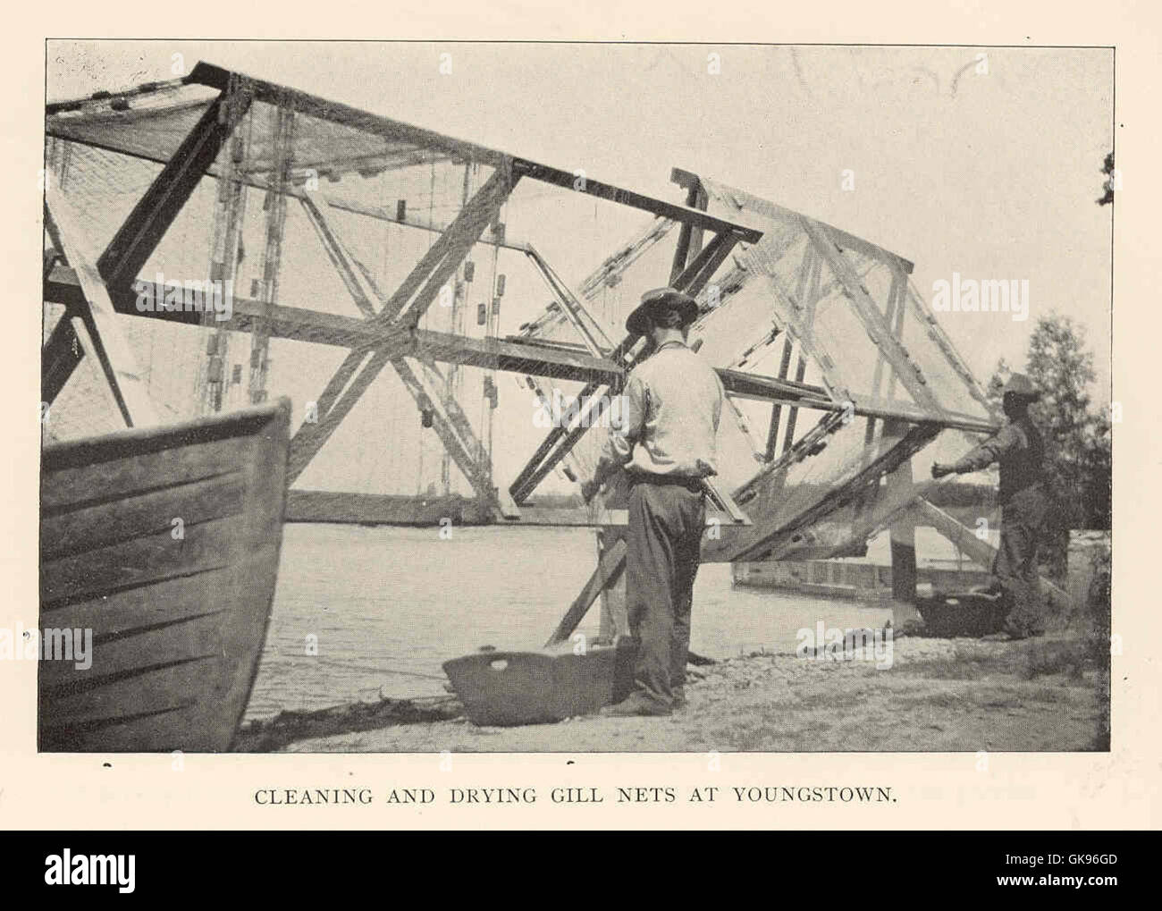 43159 Cleaning and Drying Gill nets at Youngstown Stock Photo - Alamy