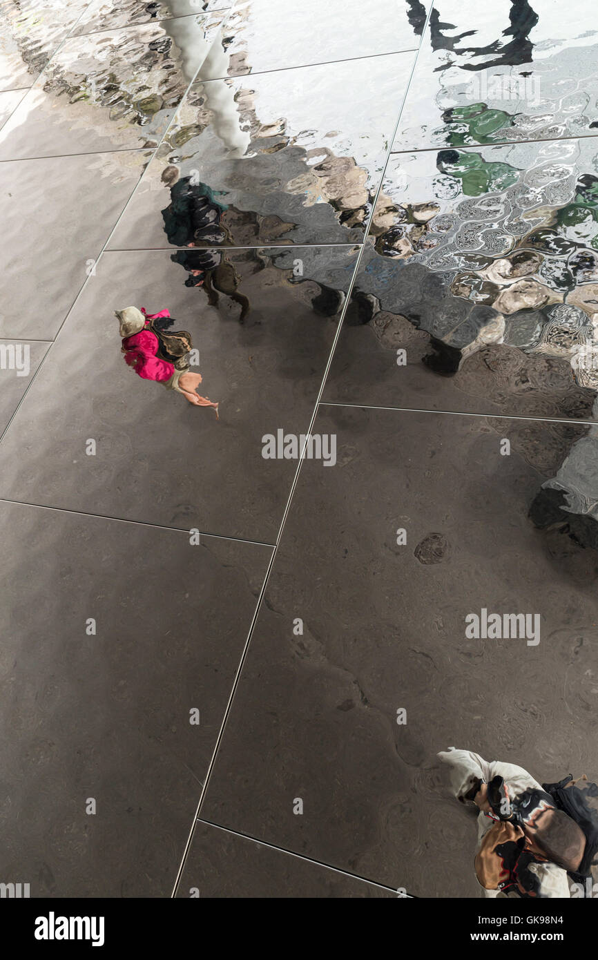 Blur mirrors hi-res stock photography and images - Alamy