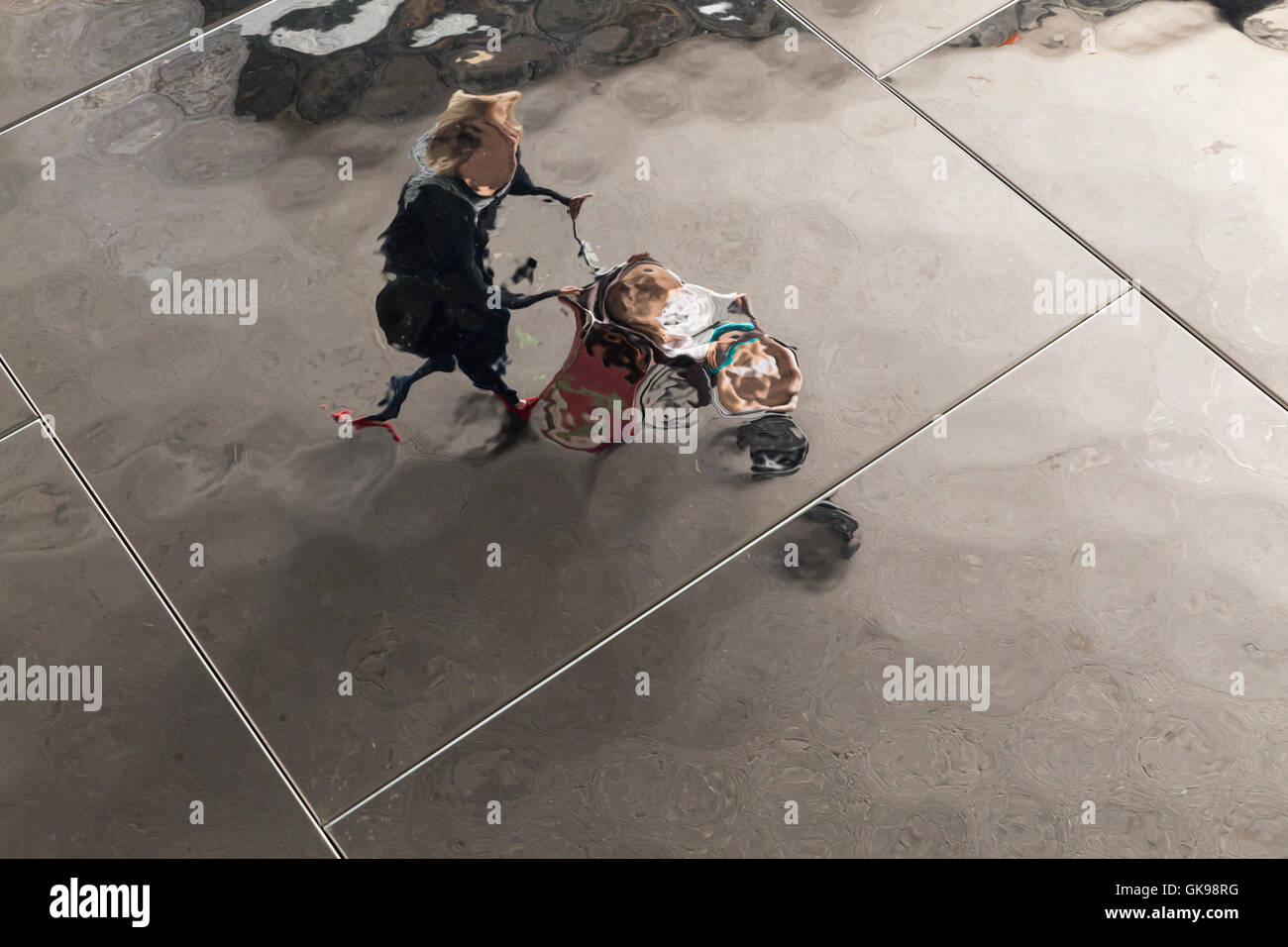 Woman distorted mirror hi-res stock photography and images - Alamy