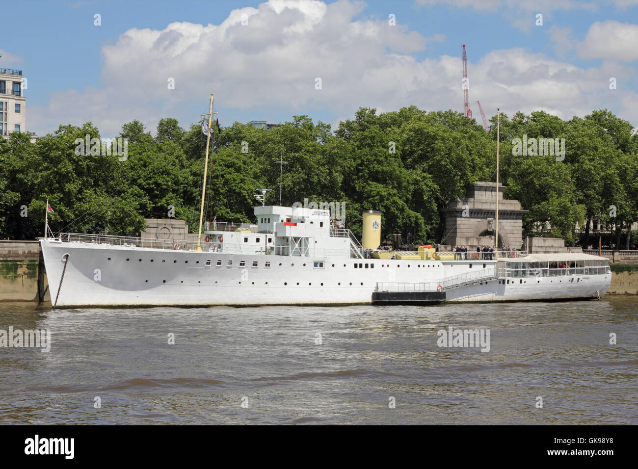 HQS Wellington ship moored on the Thames in London, England, UK Stock ...