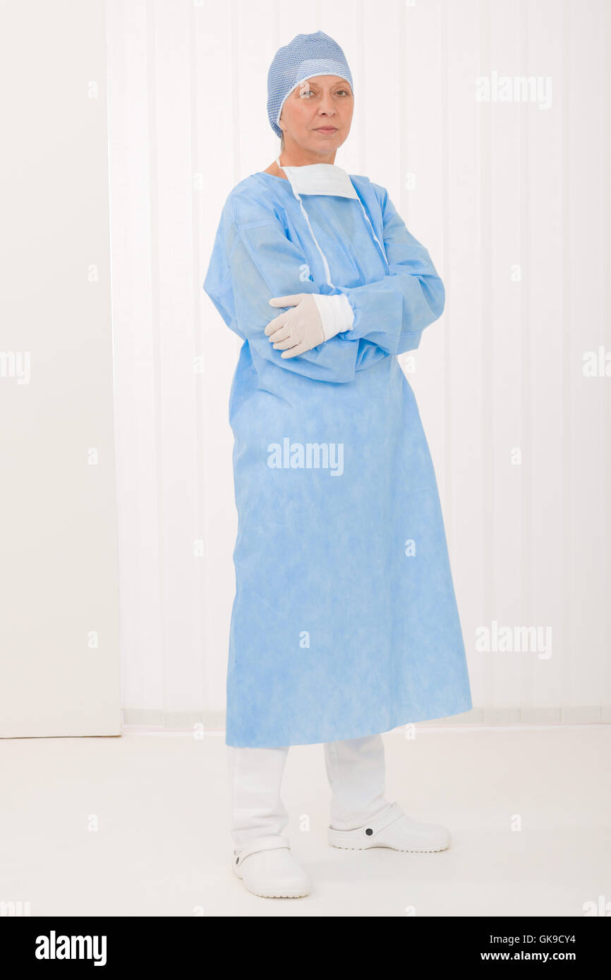 Doctor overall operation hi-res stock photography and images - Alamy