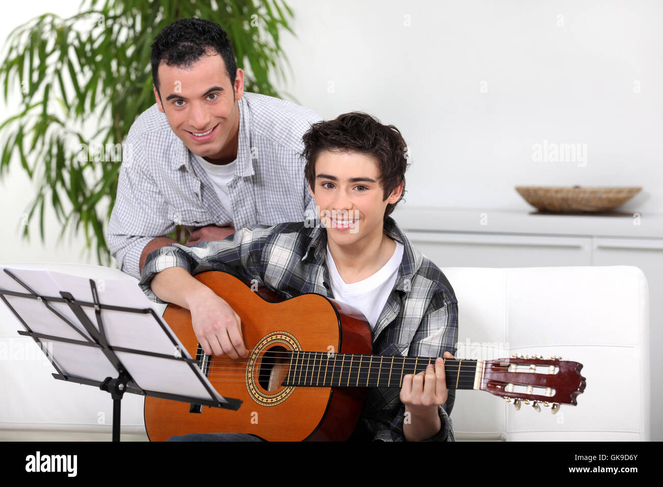laugh laughs laughing Stock Photo - Alamy