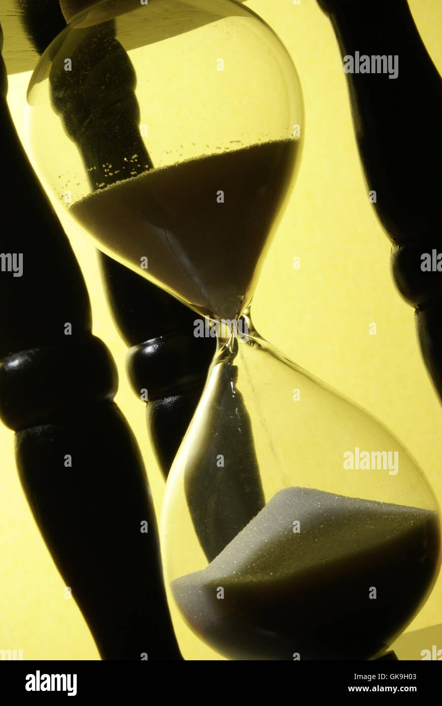 close wait waiting Stock Photo - Alamy