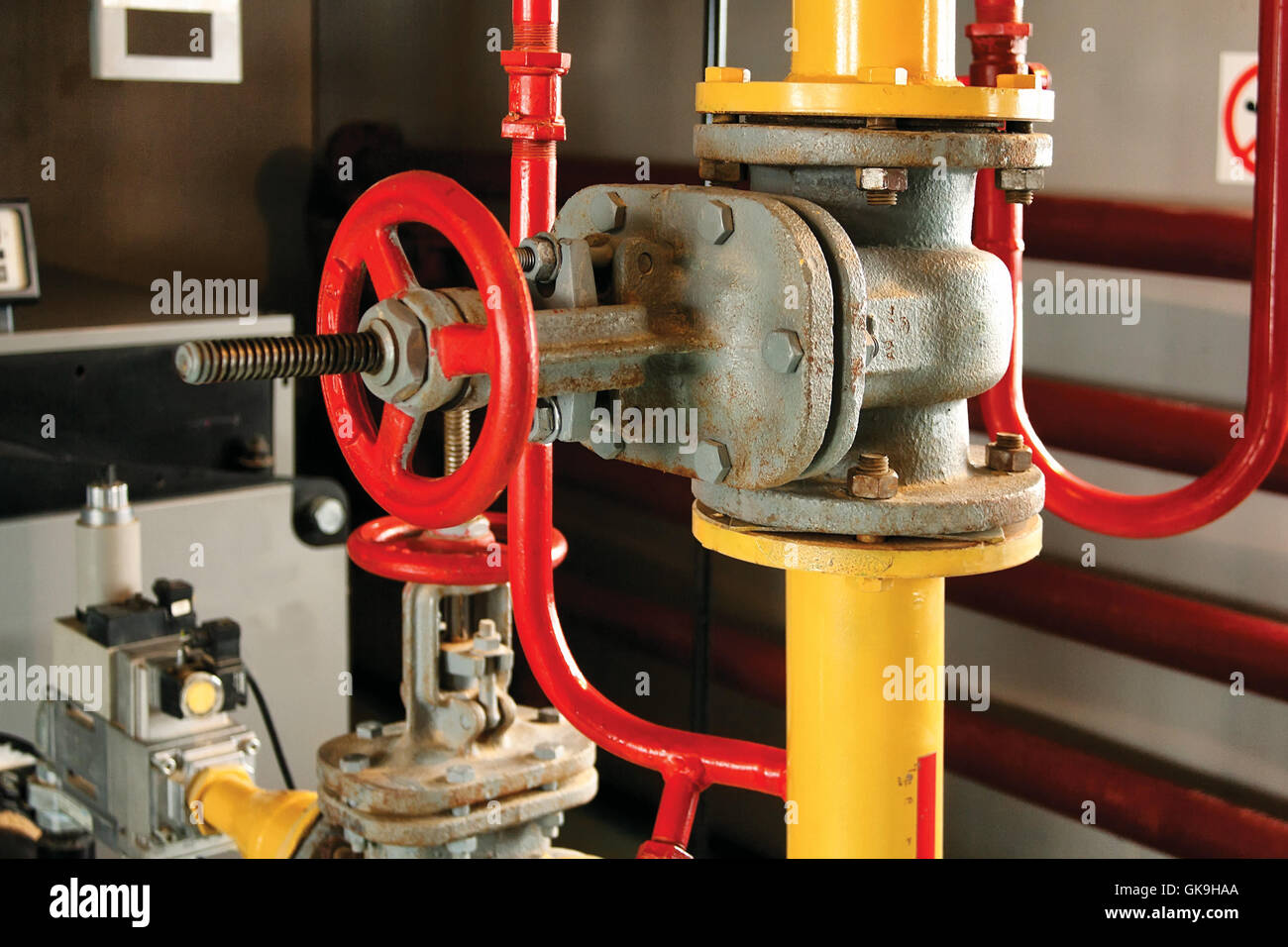 Wheel of power hi-res stock photography and images - Alamy