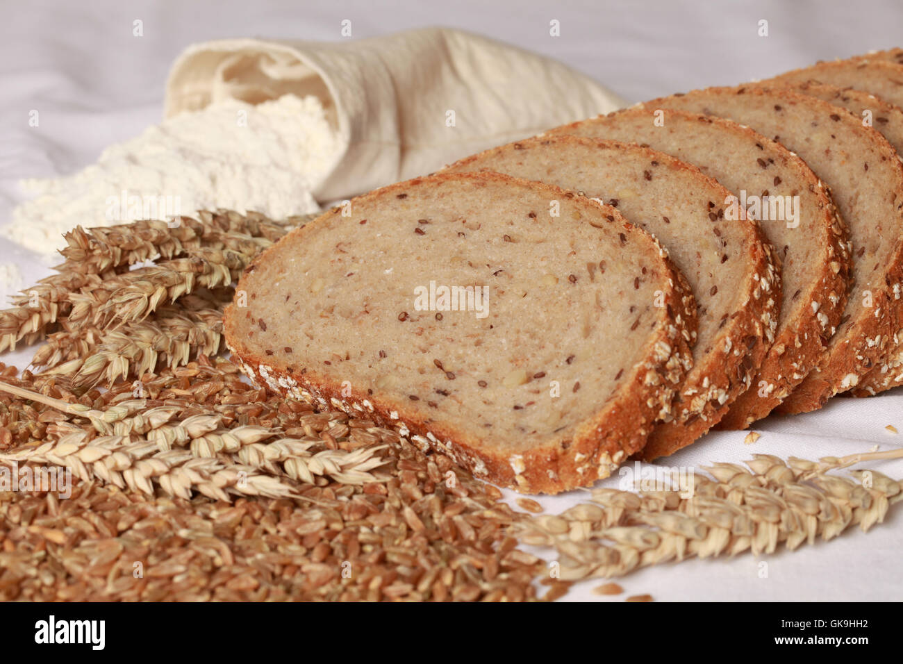 multigrain bread sliced Stock Photo - Alamy