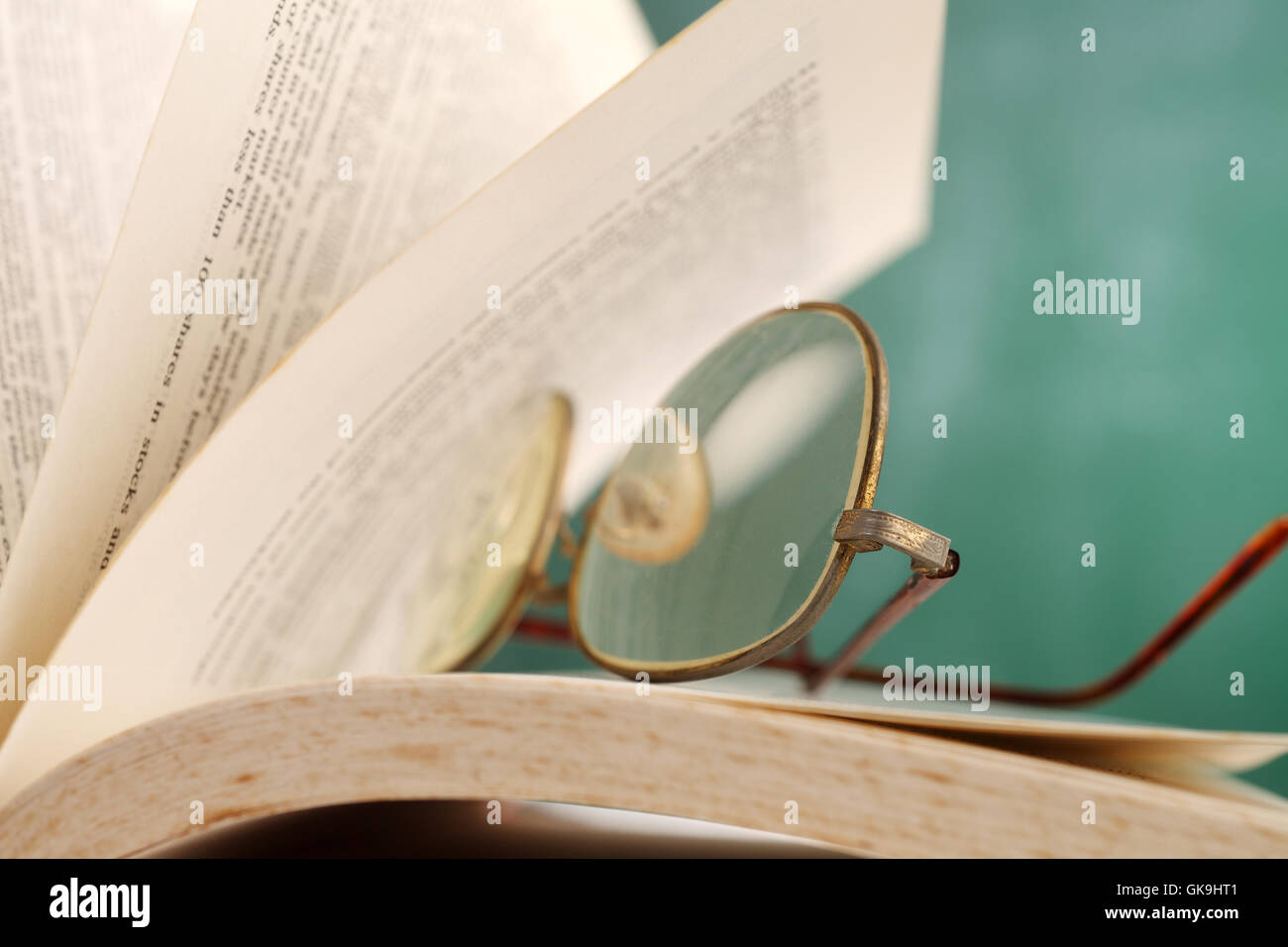 horizontal spectacles glasses Stock Photo - Alamy