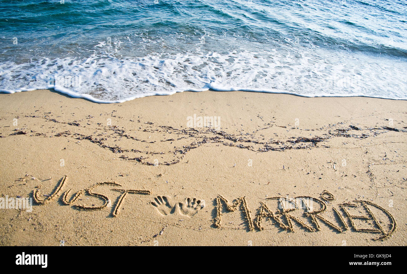 Write letter hand hi-res stock photography and images - Alamy