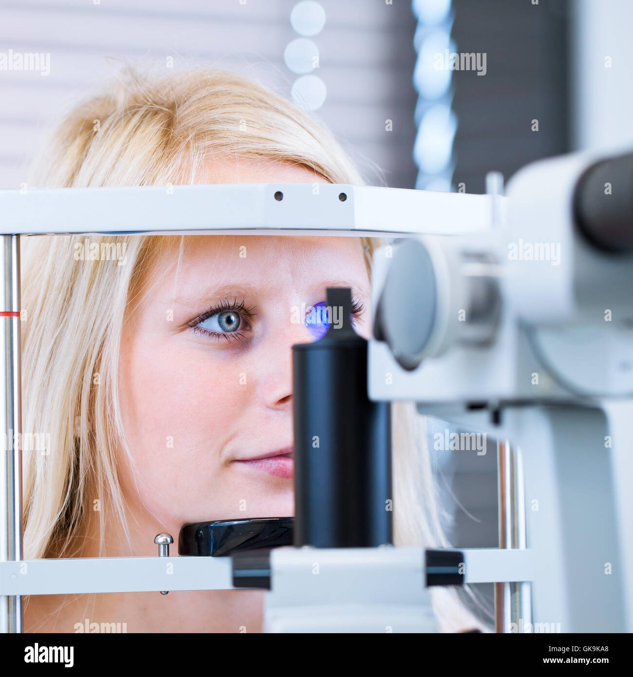 health eyes optician Stock Photo - Alamy