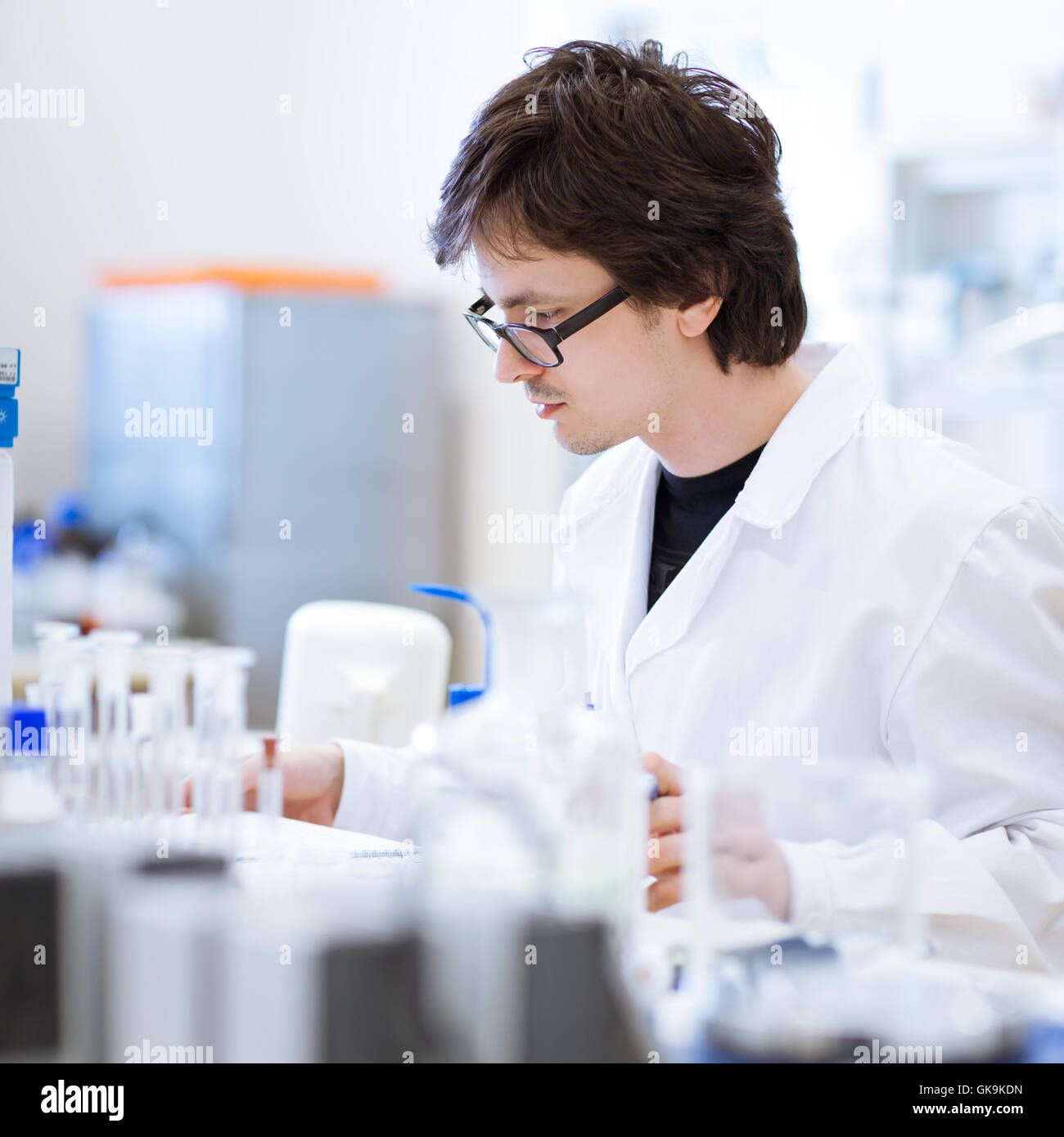 experiment science research Stock Photo - Alamy