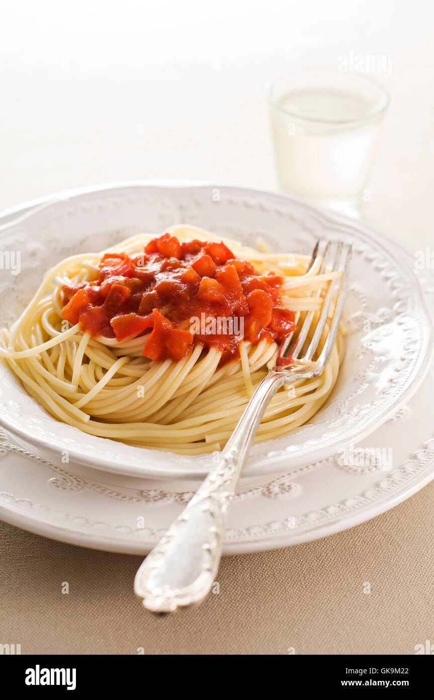spaghetti italian food Stock Photo - Alamy