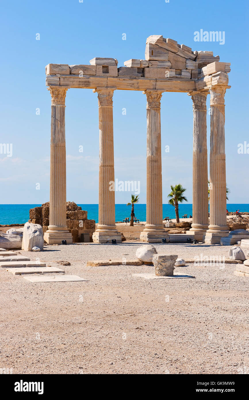 Temple apollo roman archeological hi-res stock photography and images ...