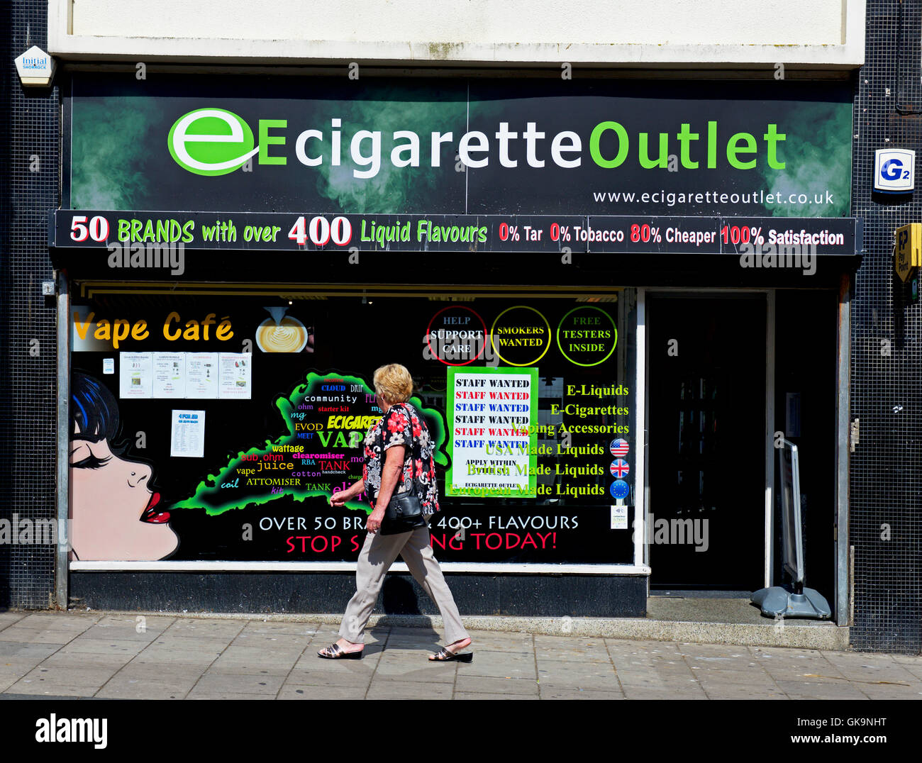 Woman Vaping High Resolution Stock Photography and Images - Alamy