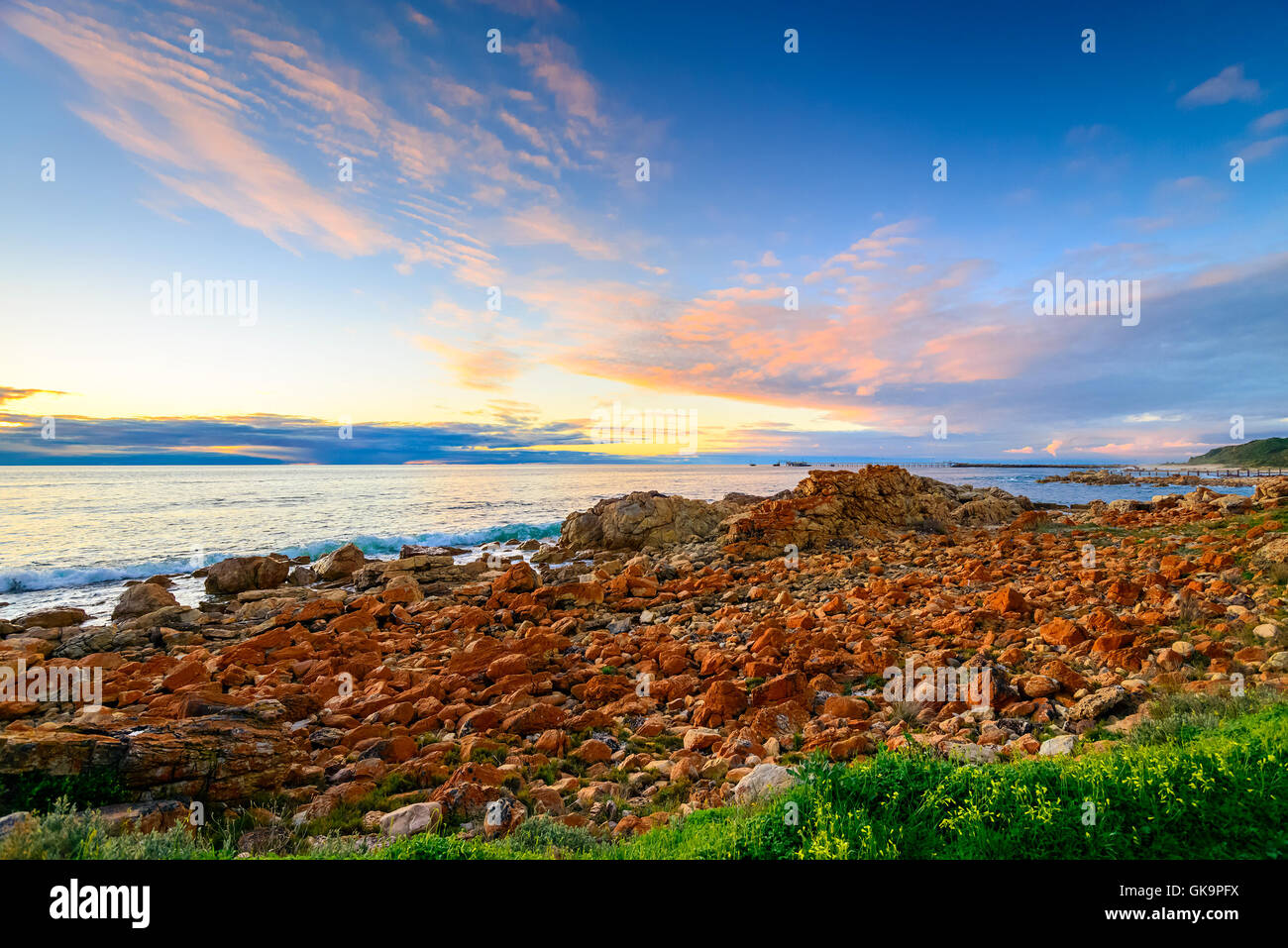 Dramatic sunset with clouds above the sea, South Australian shore Stock ...