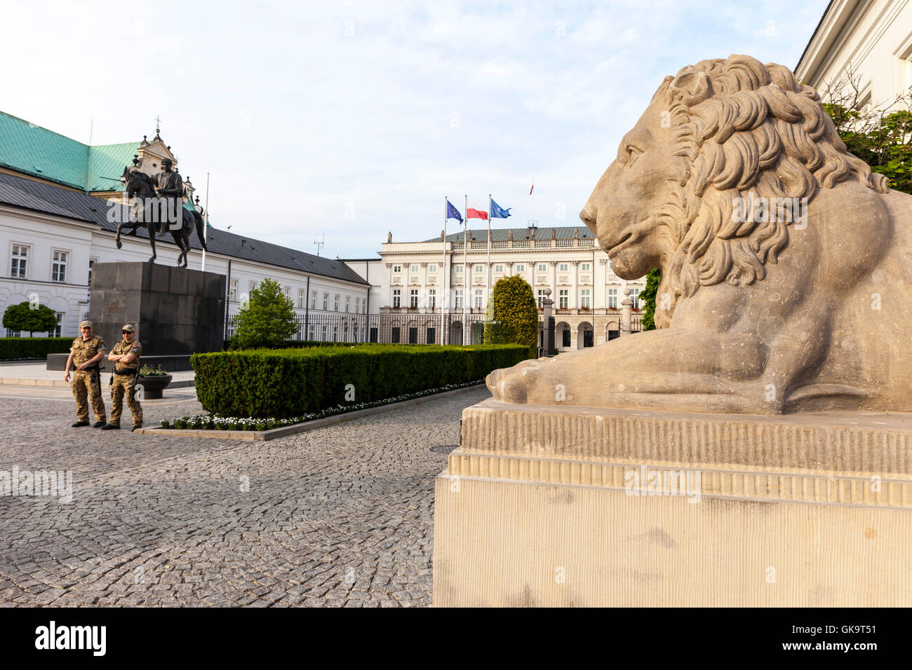 Polish presidential headquarters hi-res stock photography and images ...