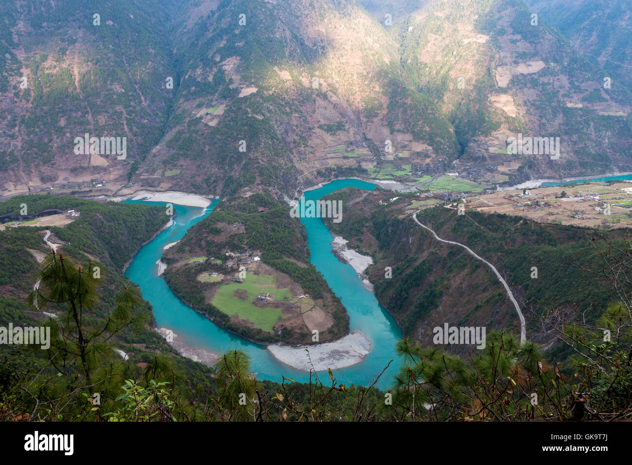 Nu river china hi-res stock photography and images - Alamy
